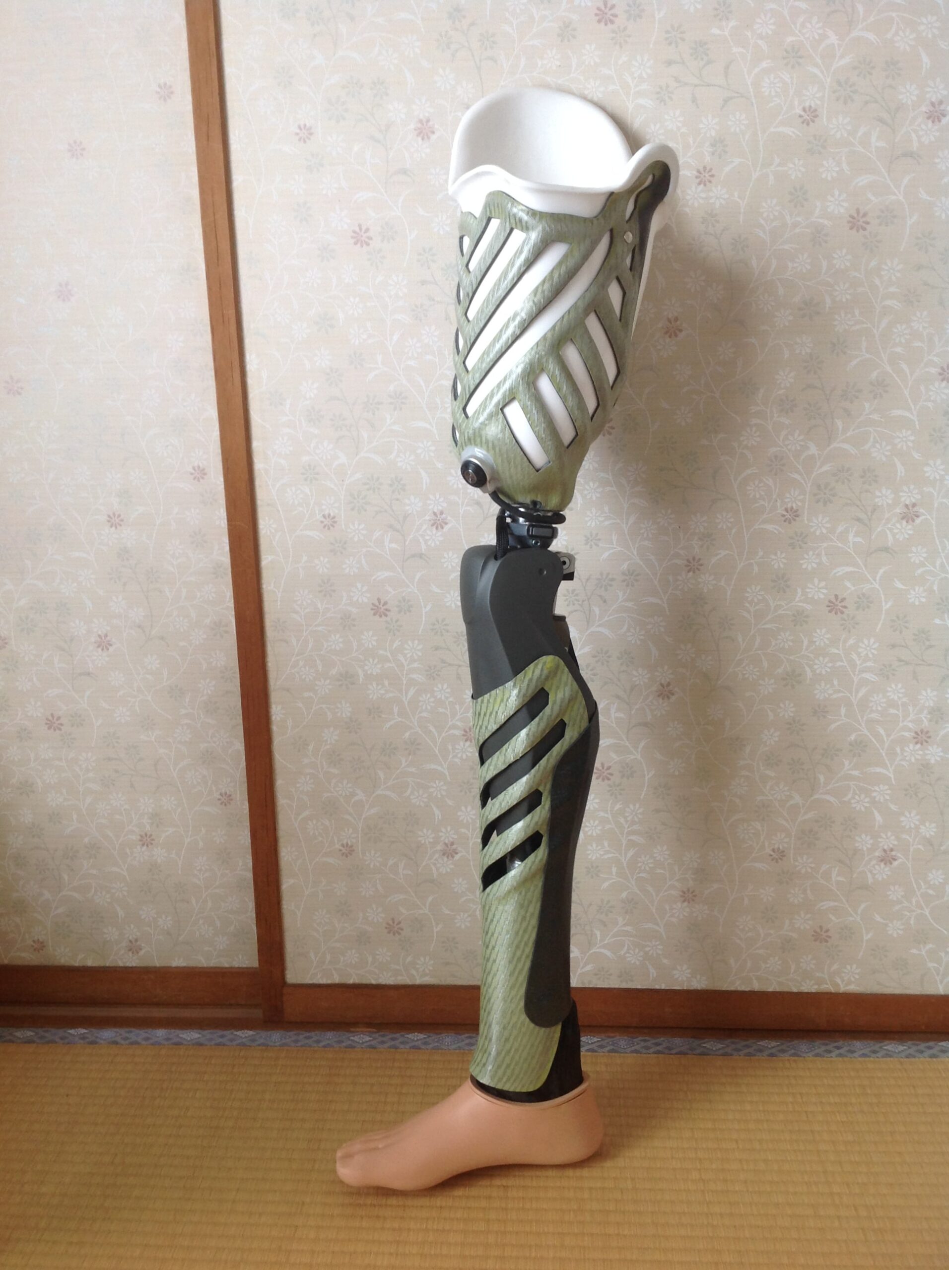 義足外装 - 株式会社 P.O CONCEPT 新潟にある義足と靴の専門店